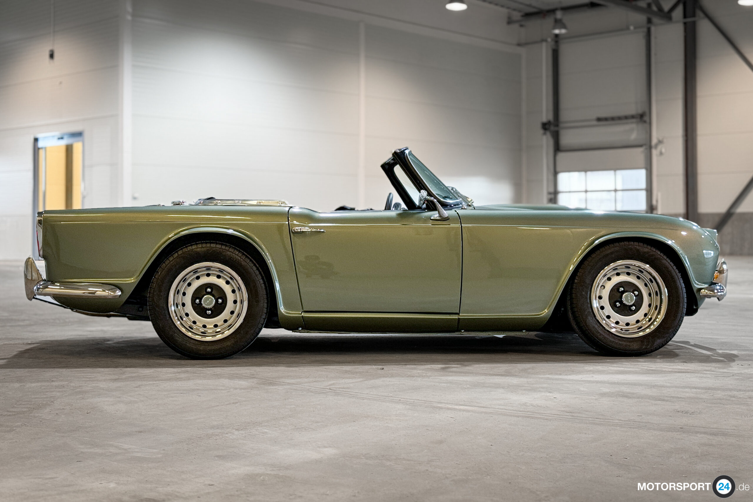 SOLD: Triumph TR4 extensively restored | MOTORSPORT24 - High-quality ...