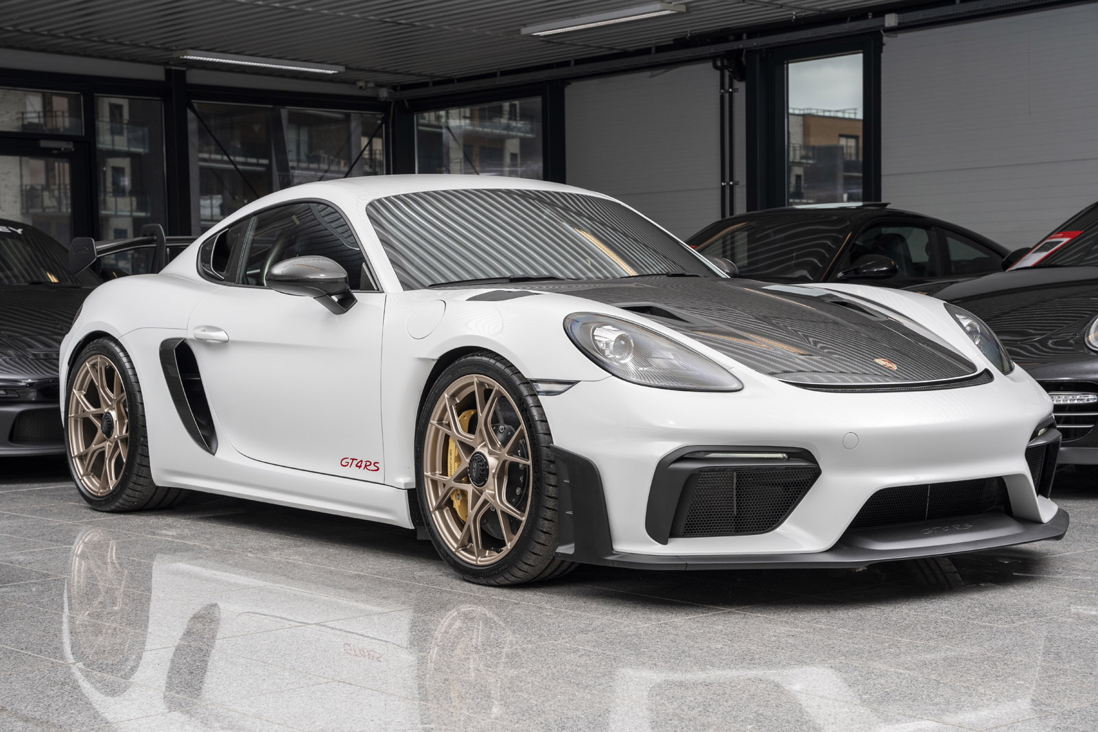 Luxus 718 Cayman Gt4 Bilder